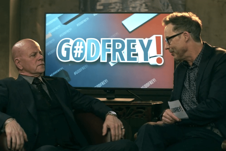 'Superman and Lois' Draws Inspiration From Fox News' 'Gutfeld ...