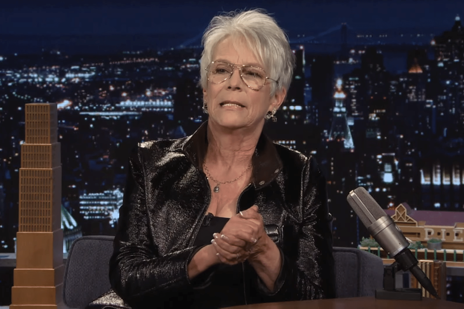 Jamie Lee Curtis Makes Emotional 'Tonight Show' Appearance Amid L.A ...