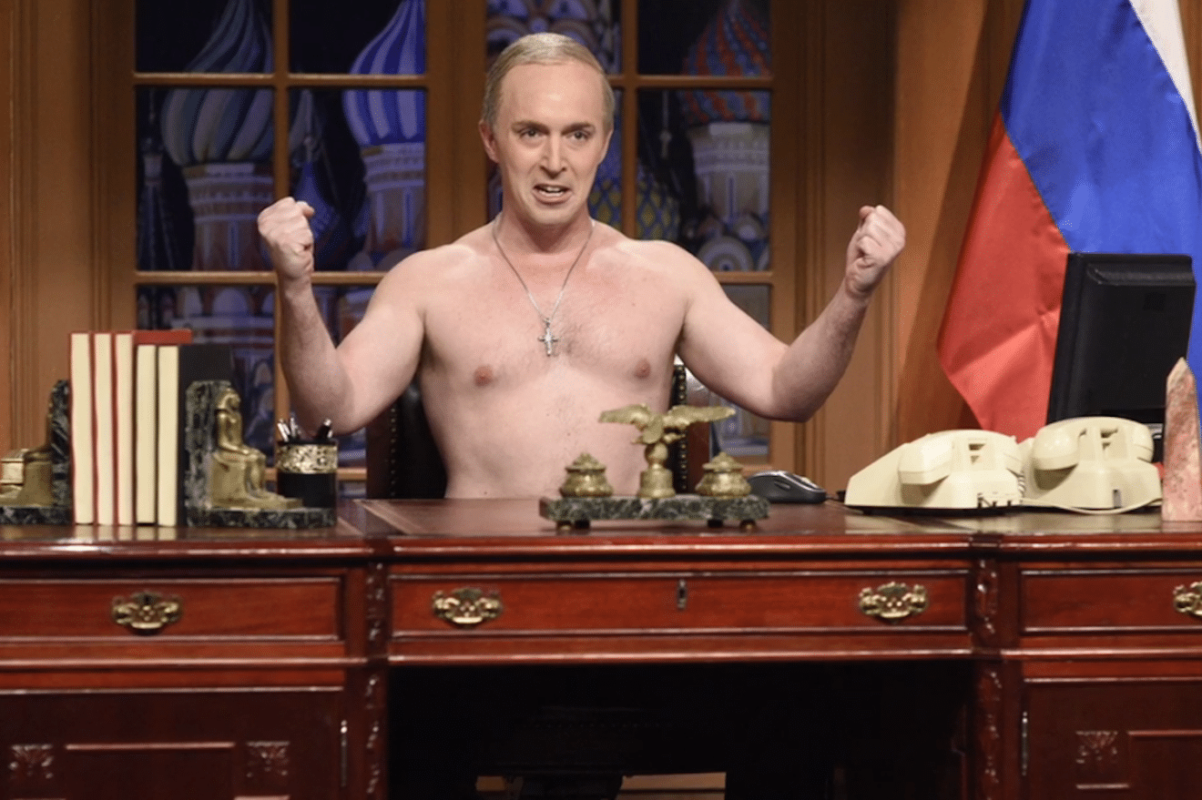 Beck Bennett Was Told to Lose Weight During His First SNL Season, in ...