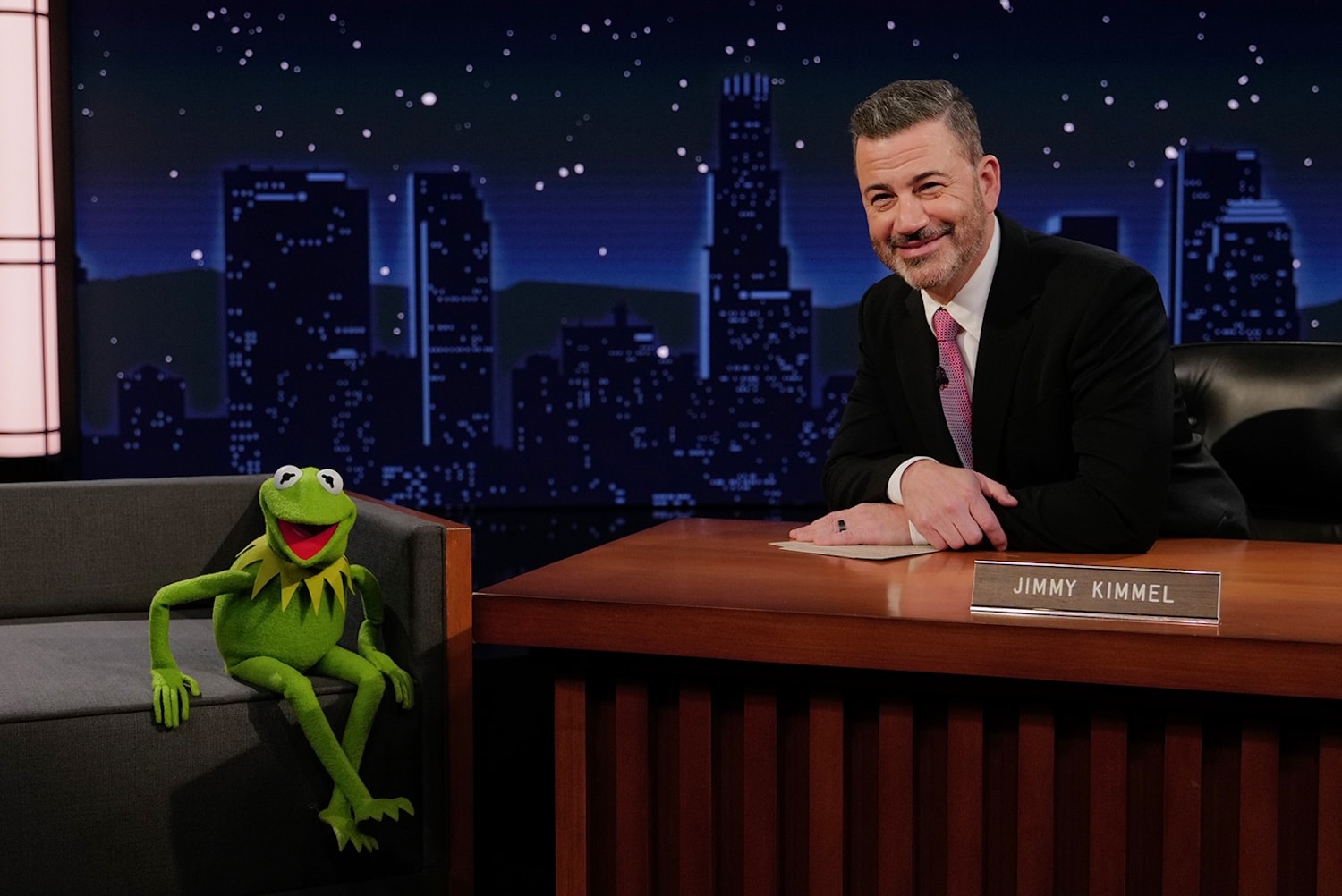 Kermit the Frog Agrees to Guest Host 'Jimmy Kimmel Live!' After On-Air ...